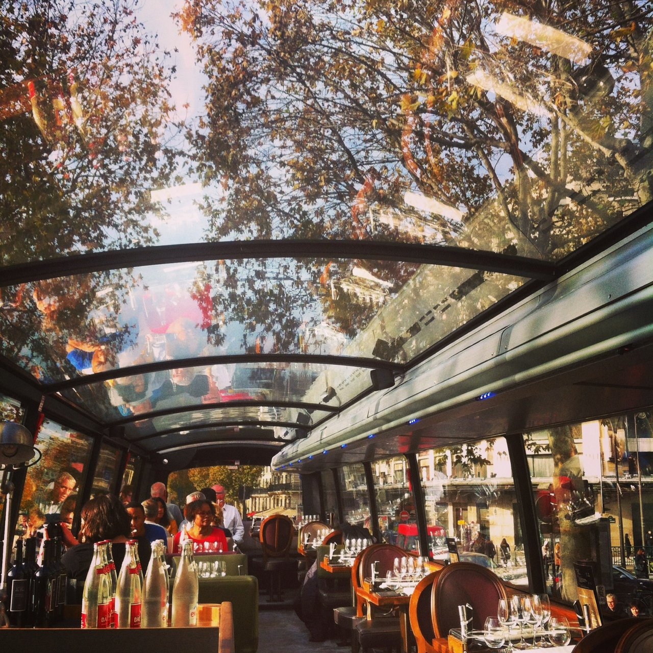 Bustronome, un viaje gourmet por París en autobús panorámico